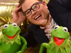 Alan Carr took a selfie with a pair of drunk muppets on Chatty Man last ...