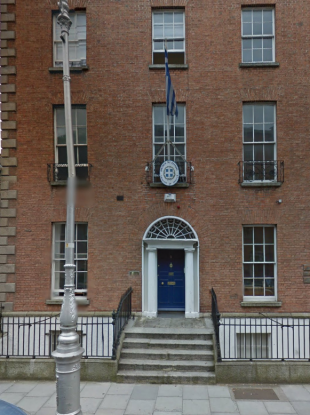 Irish people boycott Greek fruit after 28 strawberry pickers are shot ...