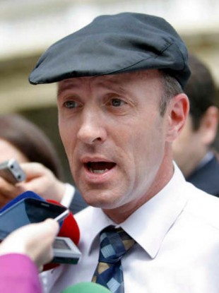 Micheal Healy-Rae and Enda Kenny had an, um, interesting chat about radio